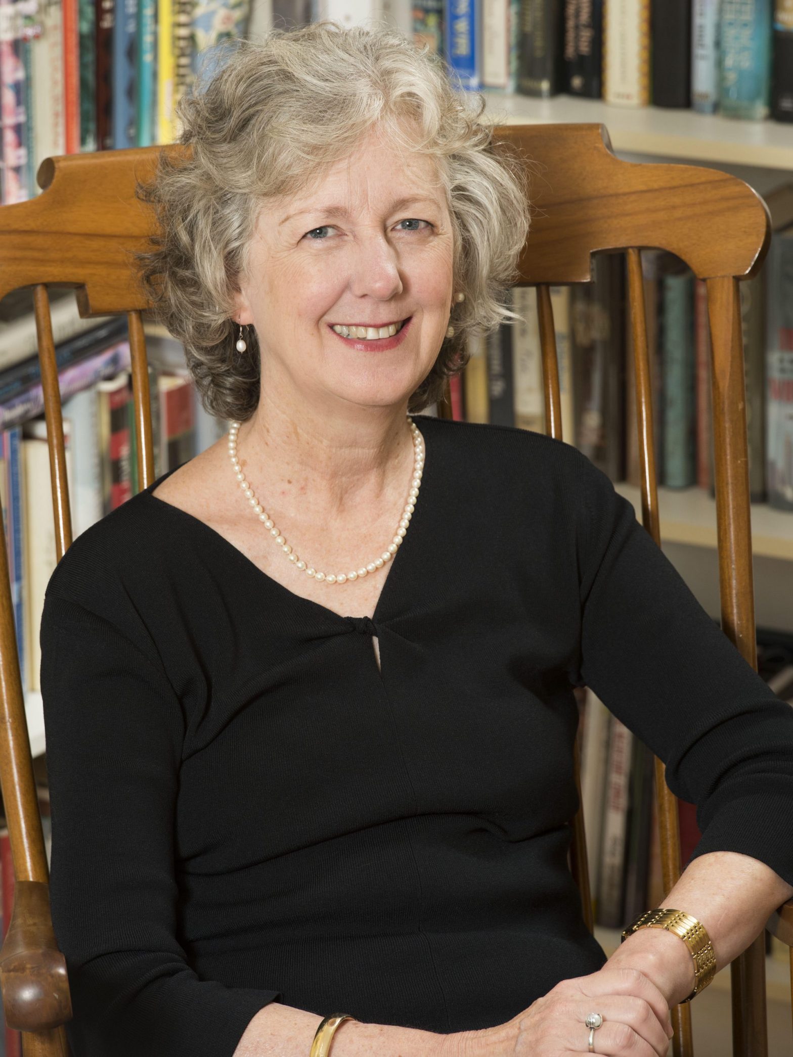 KATHRYN SMITH GIVES A READING AT RENSING - The Rensing Center